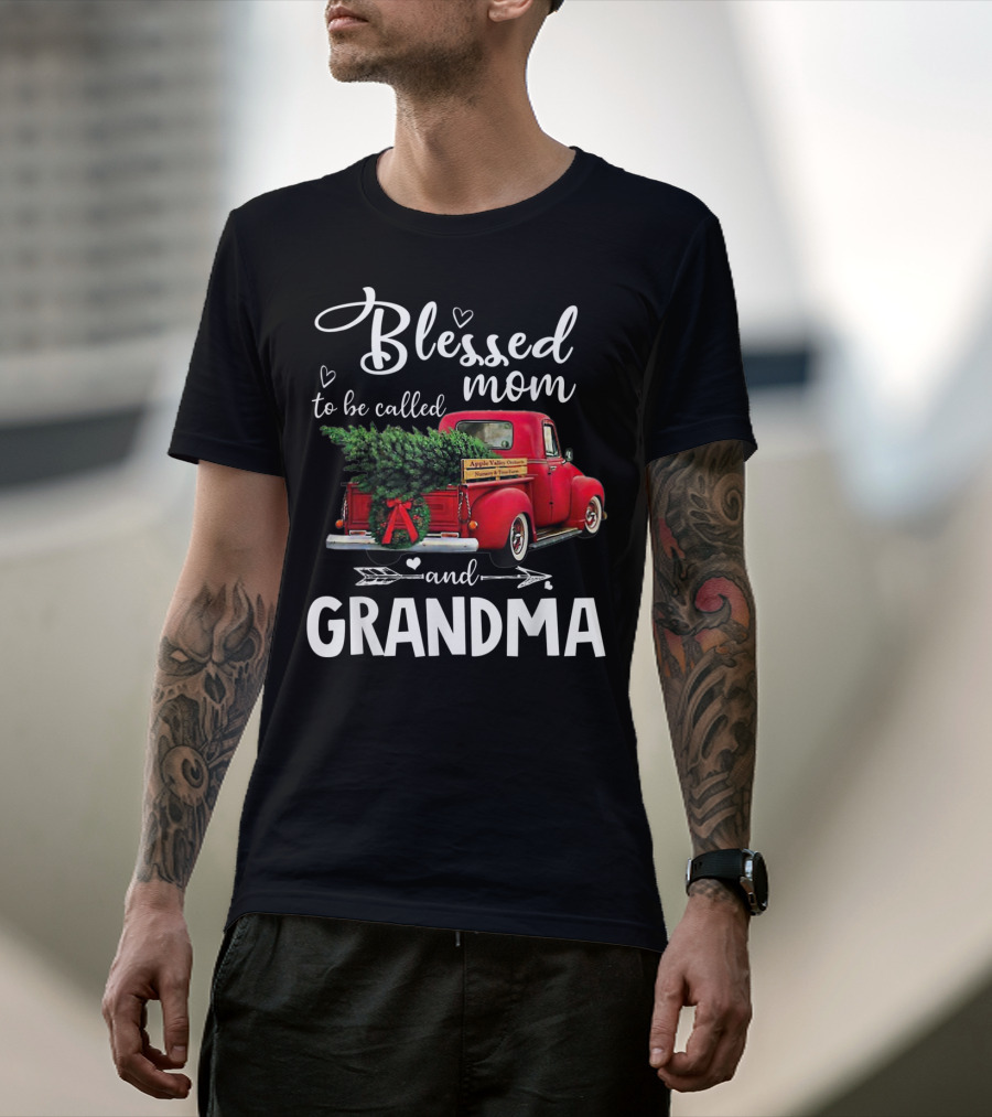 Blessed To Be Called Mom And Grandma Red Truck With Christmas Tree T-Shirt
