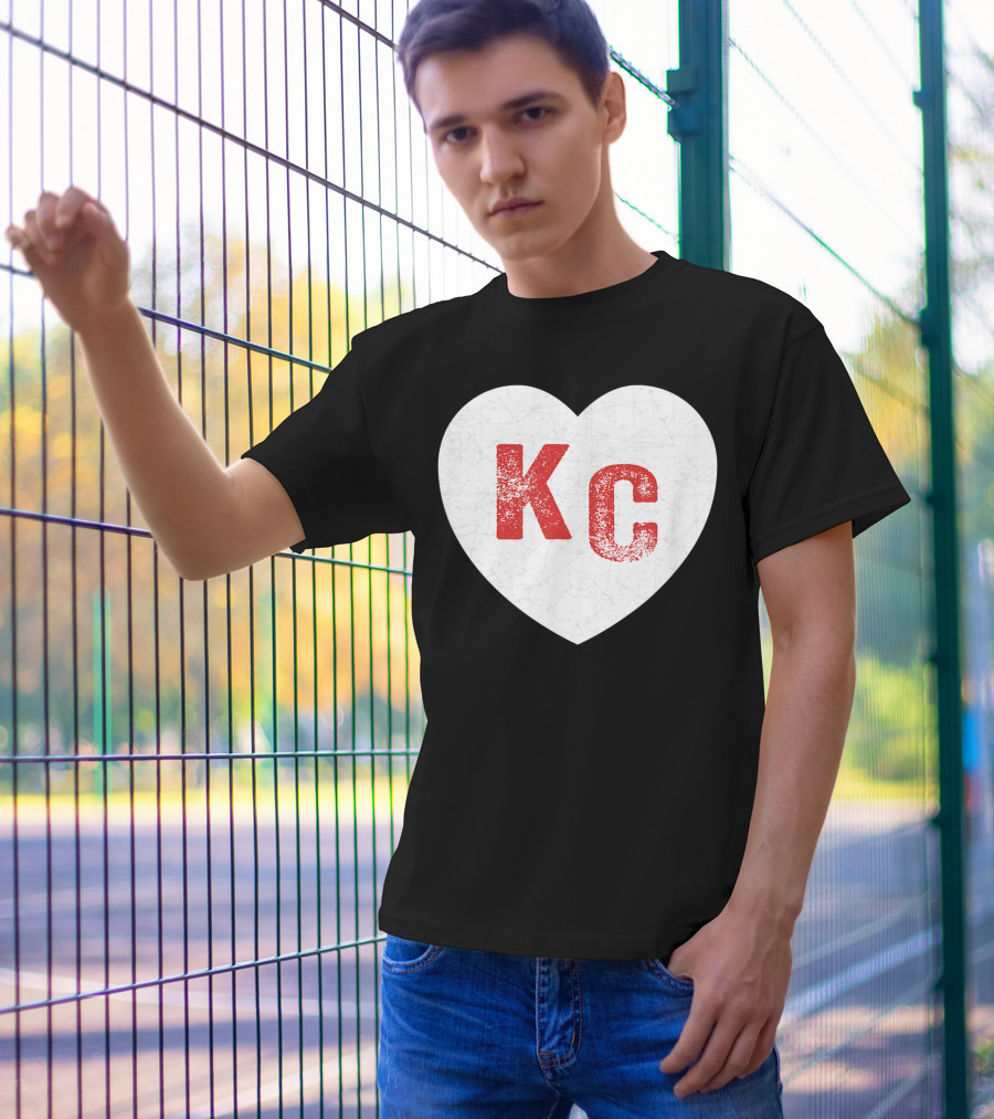 Vintage Red KC Heart Kansas City Love T-Shirt