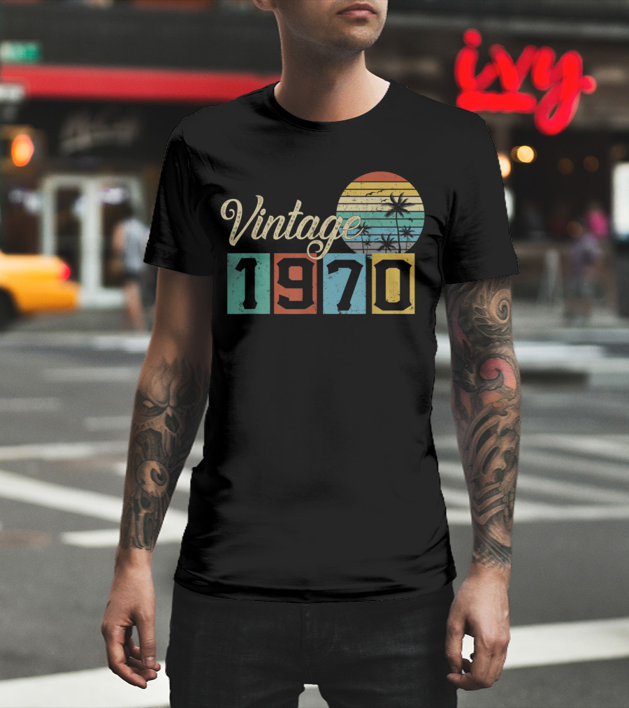 Vintage 1970 Sunset Birthday Classic 19 T-Shirt
