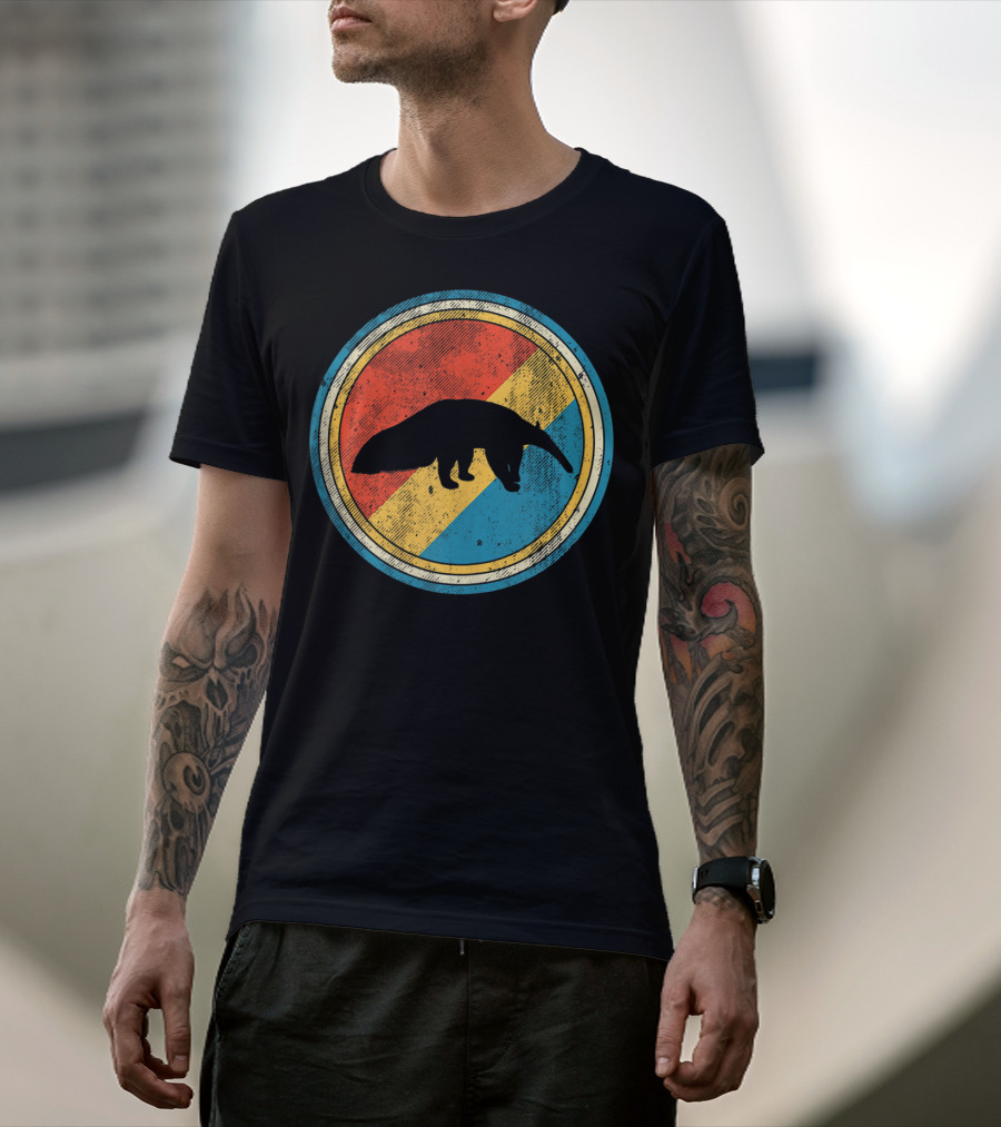 Vintage Retro Circle Giant Anteater Silhouette On Colorful Background T-Shirt