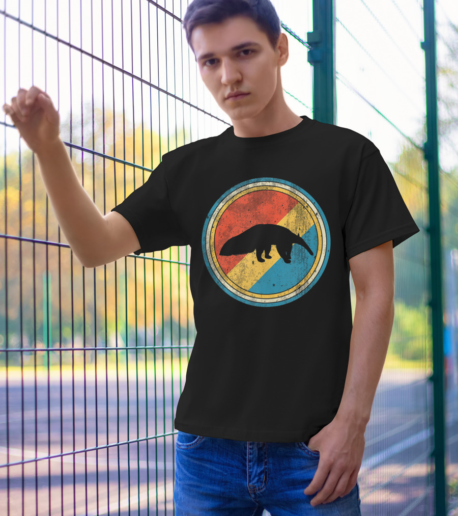 Vintage Retro Circle Giant Anteater Silhouette On Colorful Background T-Shirt