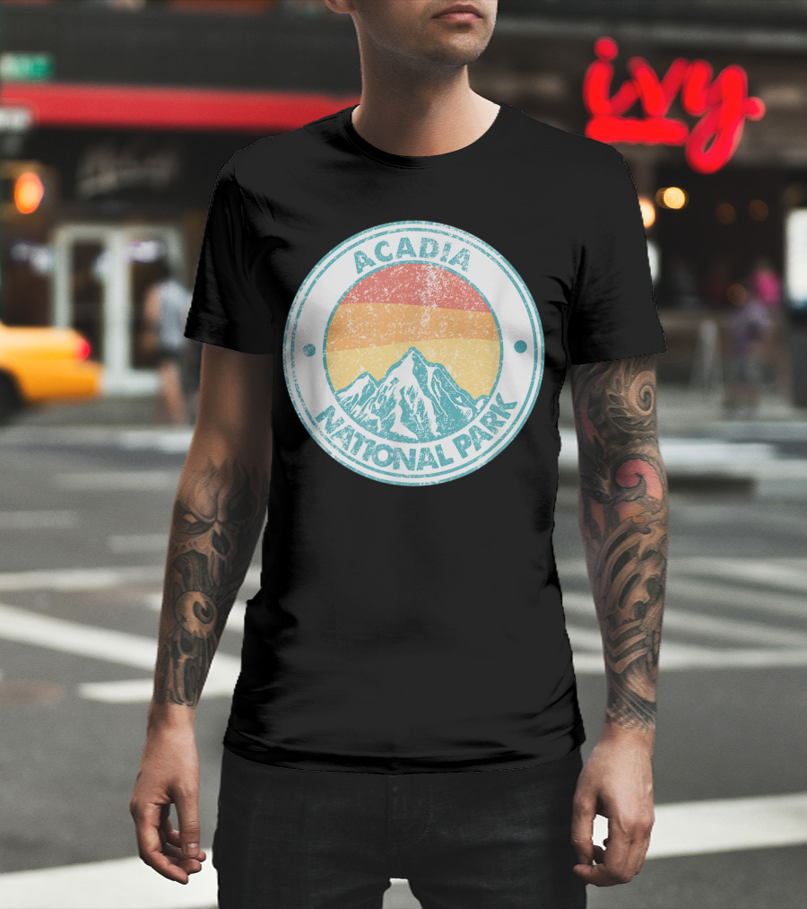 Acadia National Park Vintage Mountain Sunset Circle Badge T-Shirt
