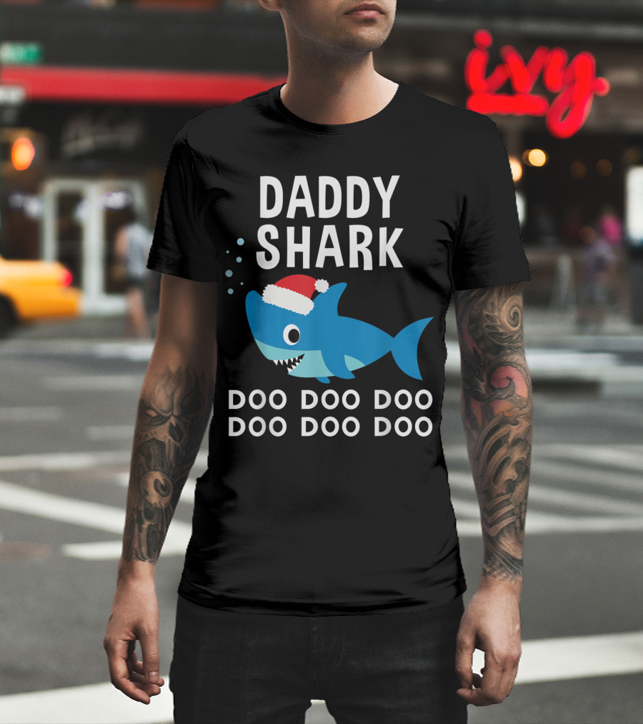 Daddy Shark Doo Doo Doo Doo Christmas T-Shirt