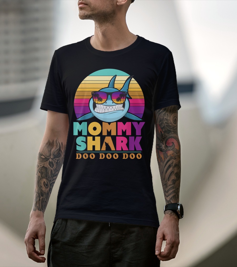 Mommy Shark Doo Doo Doo Retro Sunset With Sunglasses T-Shirt