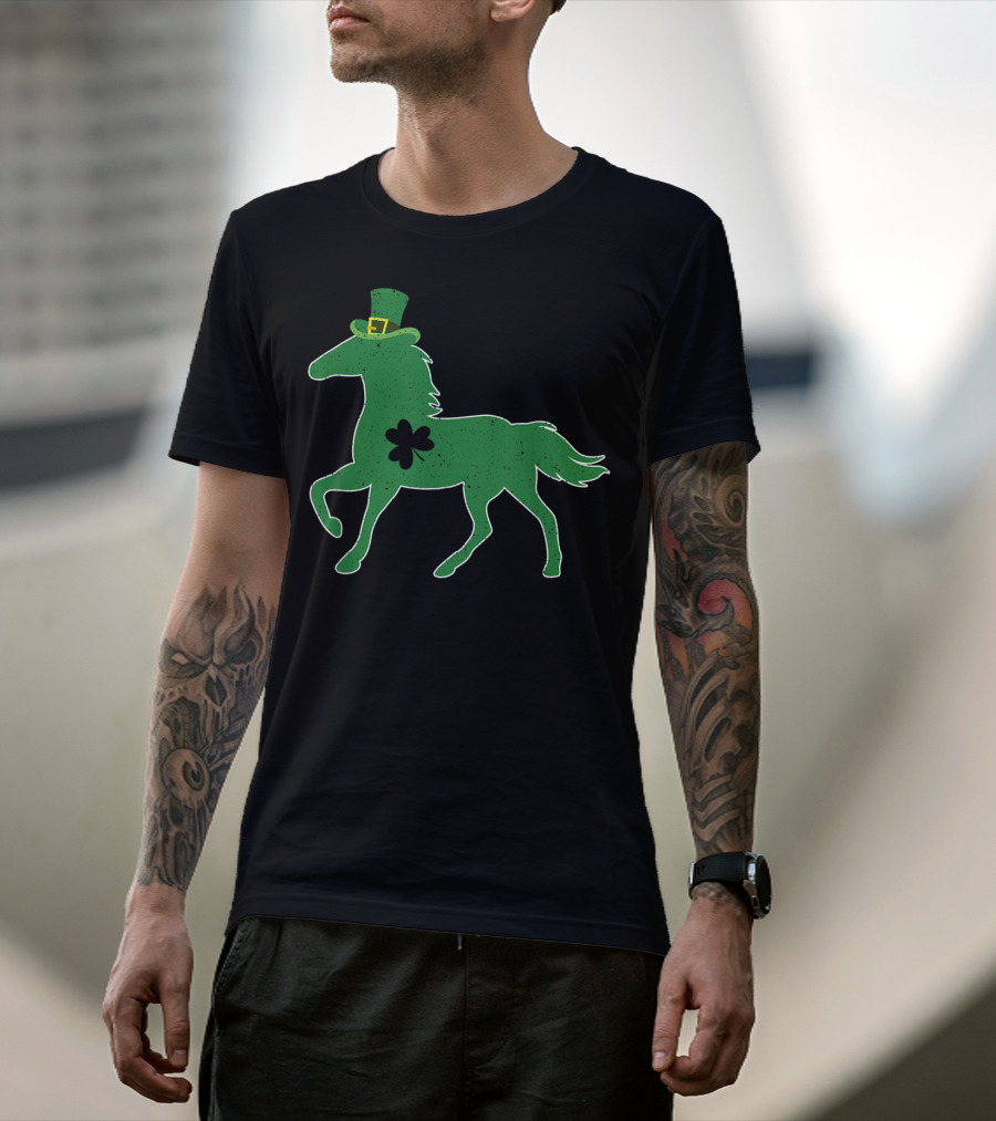 Funny Green Horse With Shamrock St Patrick's Day T-Shirt