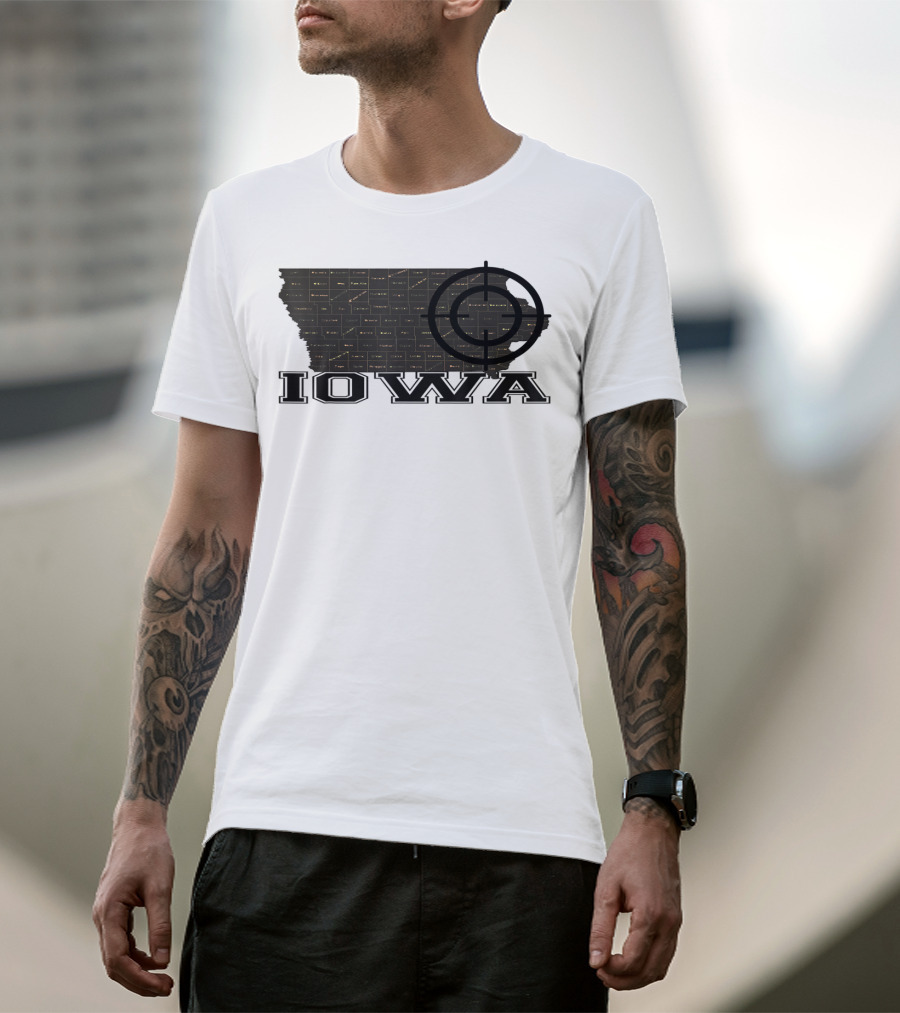 Iowa Map Vintage Fun Black With Target Overlay T-Shirt