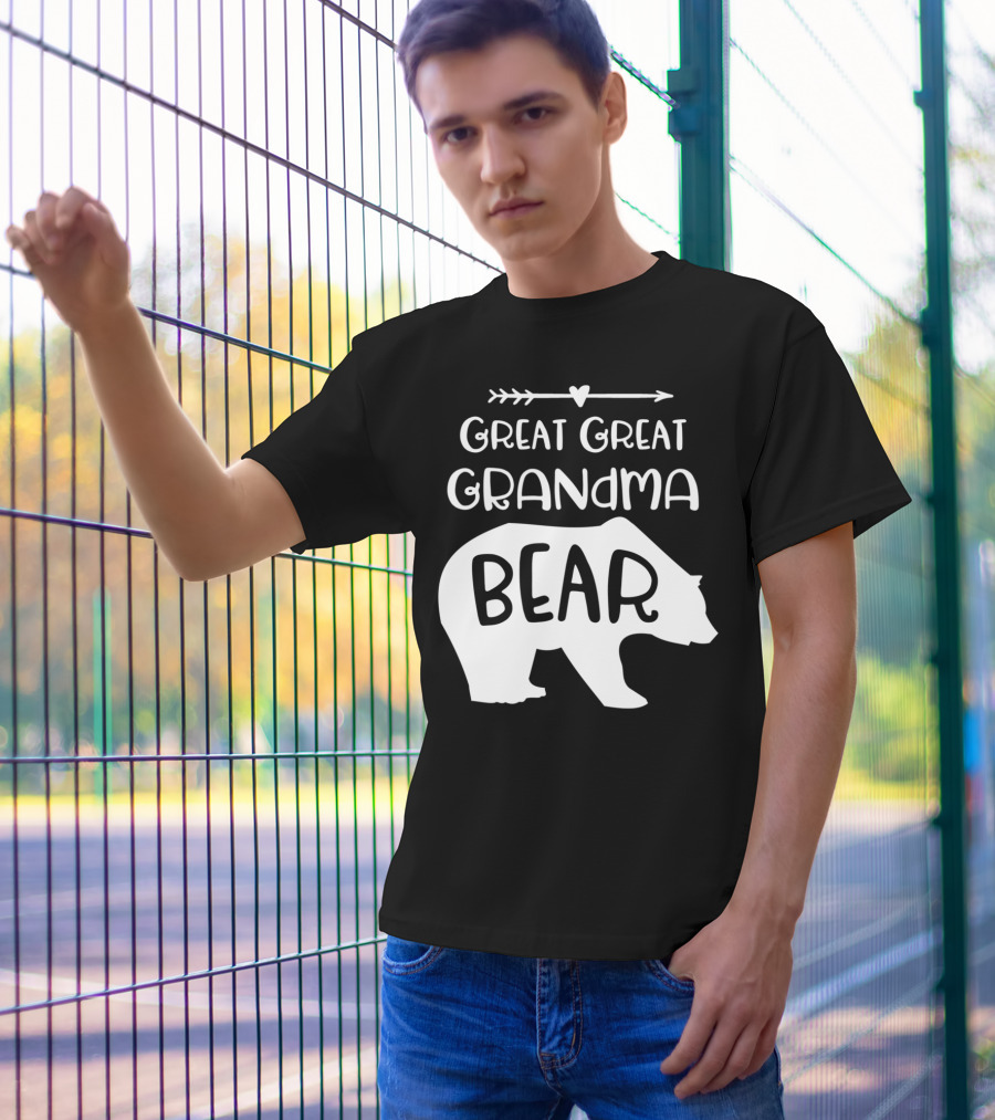 Great Great Grandma Bear Arrow Heart T-Shirt