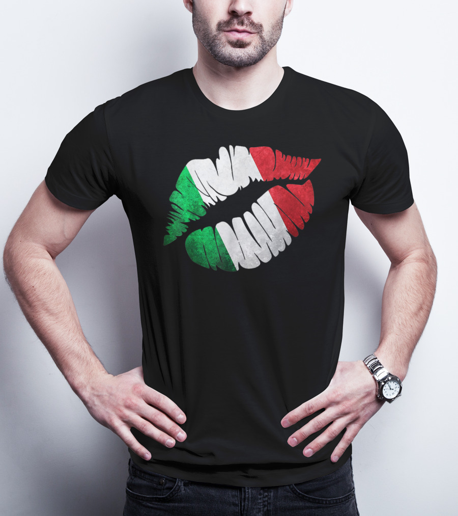 Italy Flag Distressed Patriotic Kiss T-Shirt