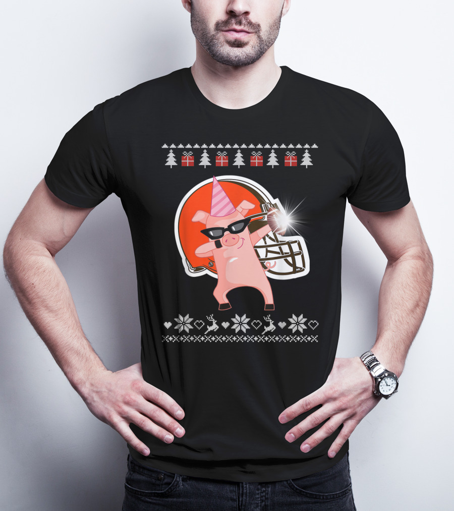 Merry Christmas Pig Dabbing Football Team Santa Hat Sunglasses Christmas Tree Reindeer Snowflakes T-Shirt