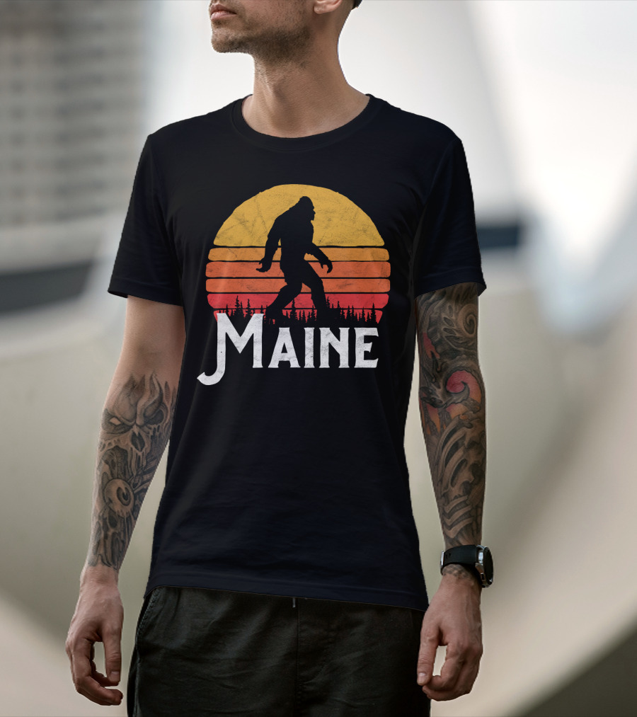 Maine Bigfoot Silhouette Retro Sun Believe T-Shirt