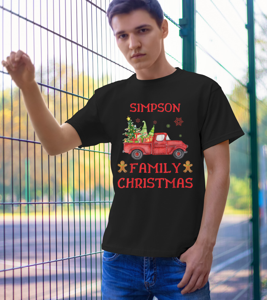 Simpson Family Christmas Old Red Truck With Tree And Gingerbread Men T-Shirt
