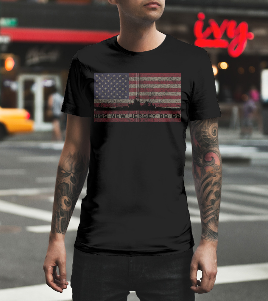 American Flag USS New Jersey BB 62 Battleship Silhouette USA T-Shirt
