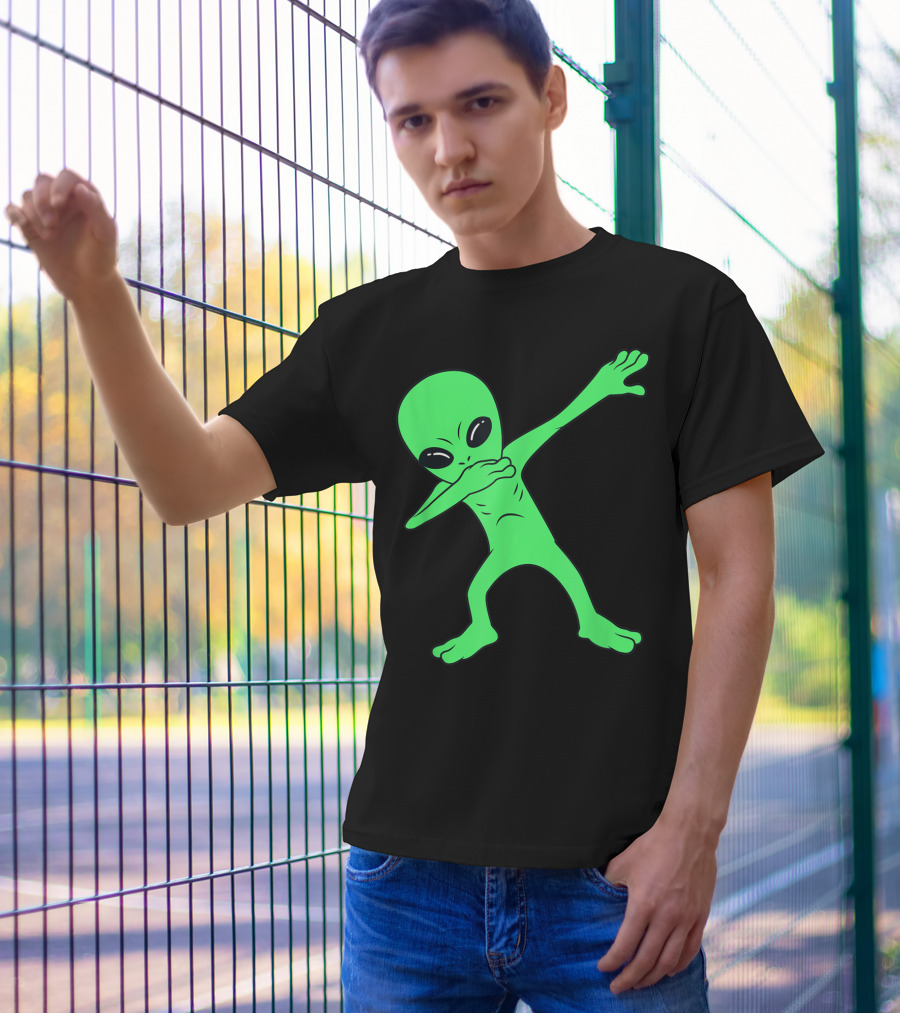Dabbing Green Alien Halloween Funny Dab Dance T-Shirt