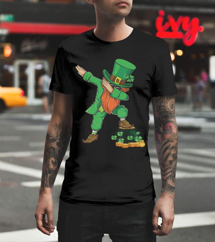 St Patricks Day Dabbing Leprechaun With Shamrocks And Gold Coins T-Shirt