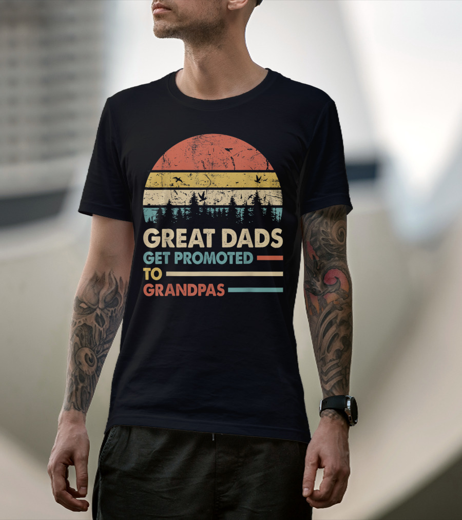 Great Dads Get Promoted To Grandpas Retro Sunset Forest T-Shirt