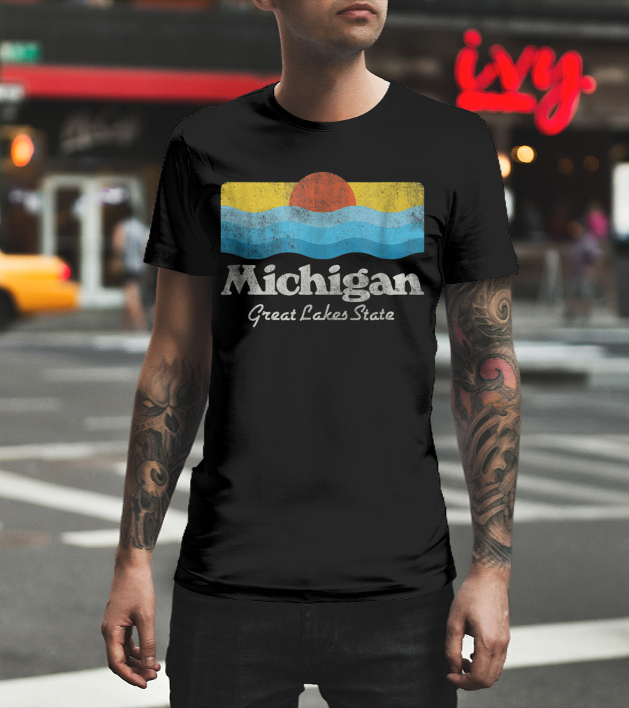 Michigan Great Lakes State Retro Sun And Waves T-Shirt