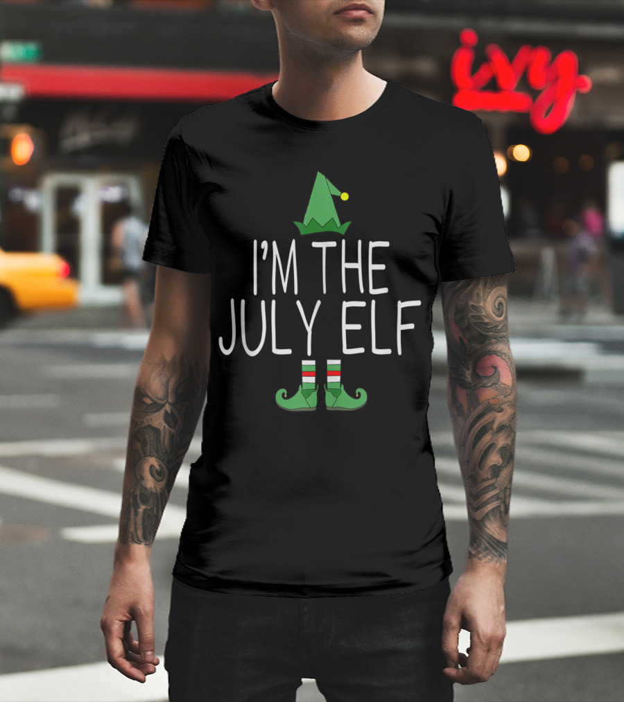 Matching Family Christmas In July Funny I'm The July Elf T-Shirt