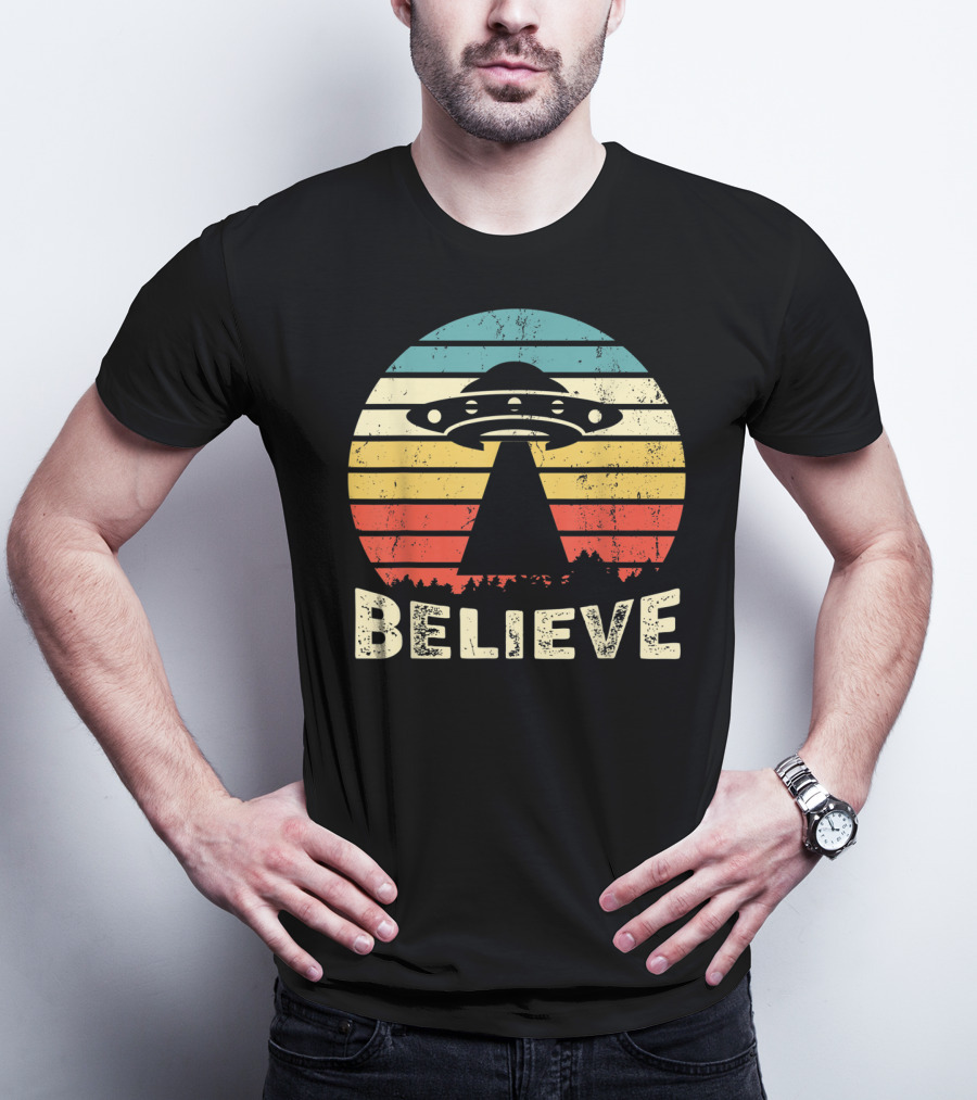 Vintage UFO Hunter Believe I Want To Believe Retro Alien T-Shirt
