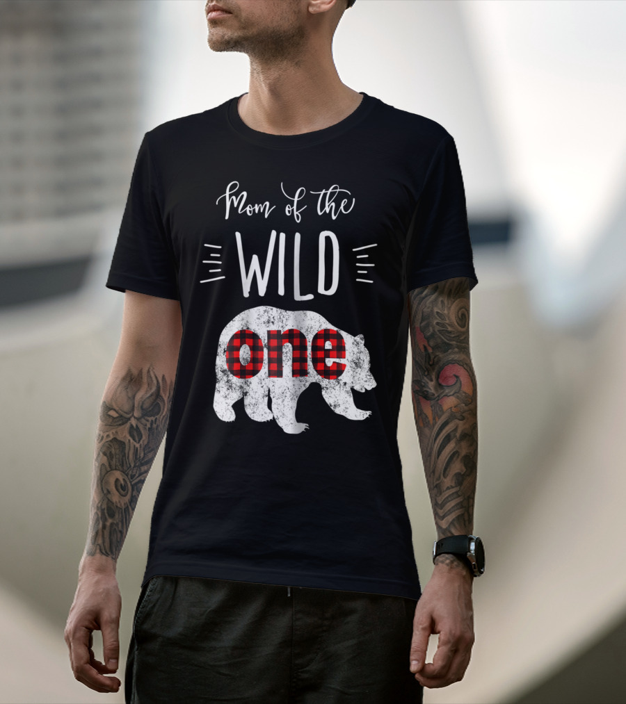 Mom Of The Wild One Bear Lumberjack Plaid T-Shirt