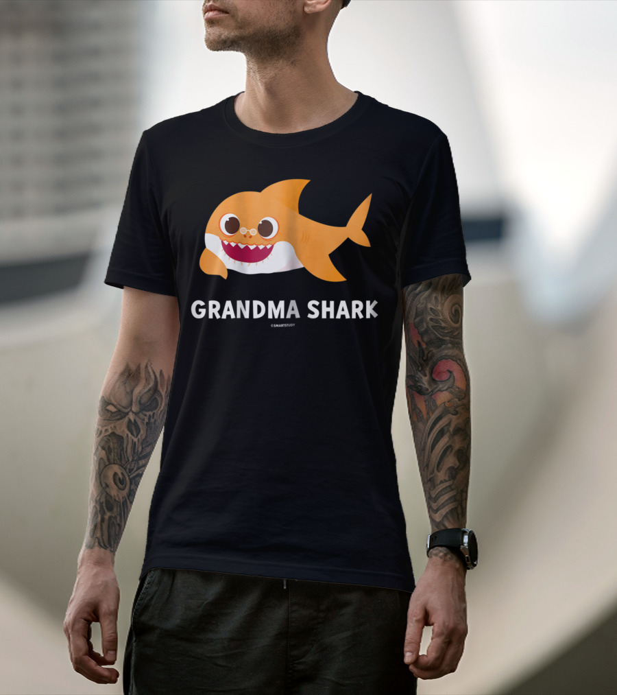 Grandma Shark Pinkfong SmartStudy Official Merchandise T-Shirt