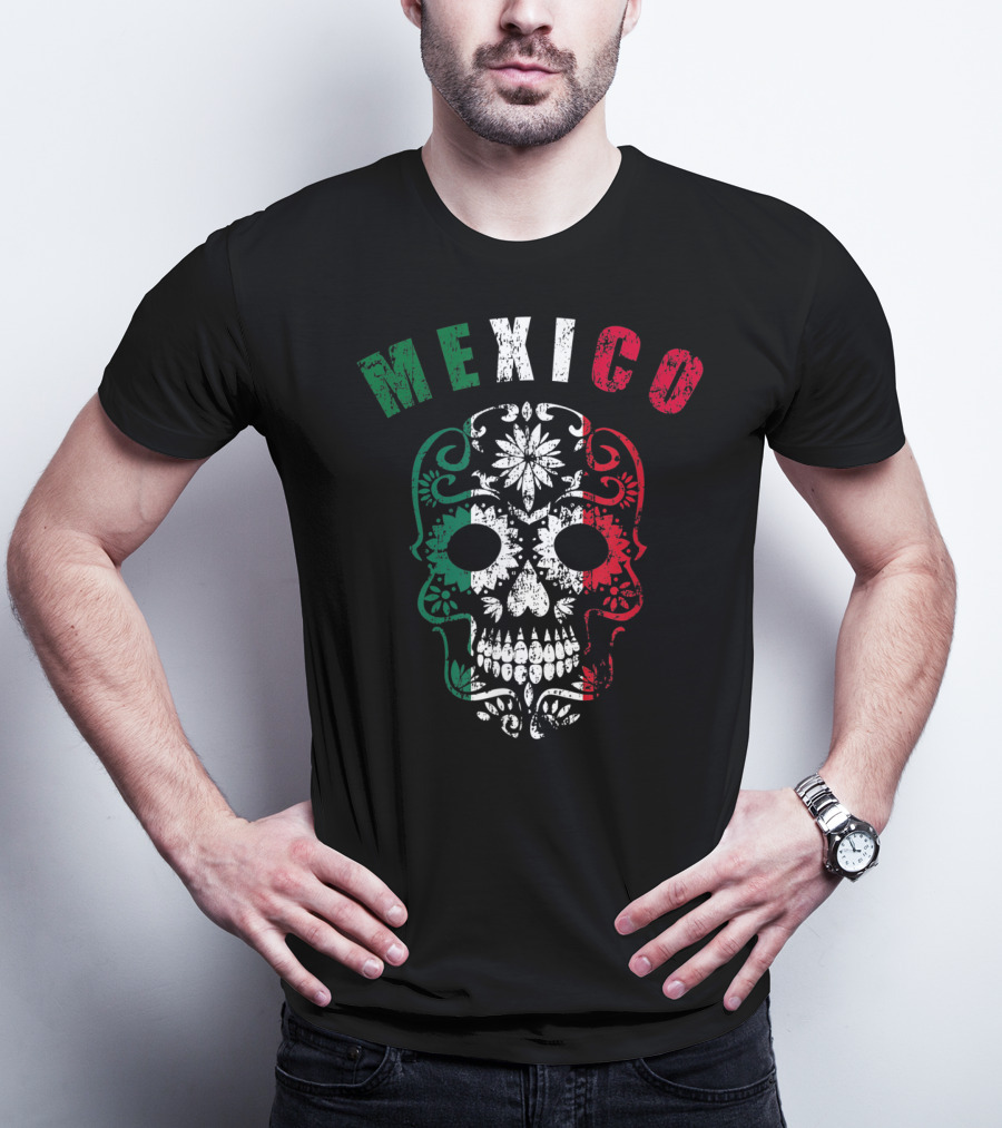 Mexico Distressed Sugar Skull Soccer Fan T-Shirt
