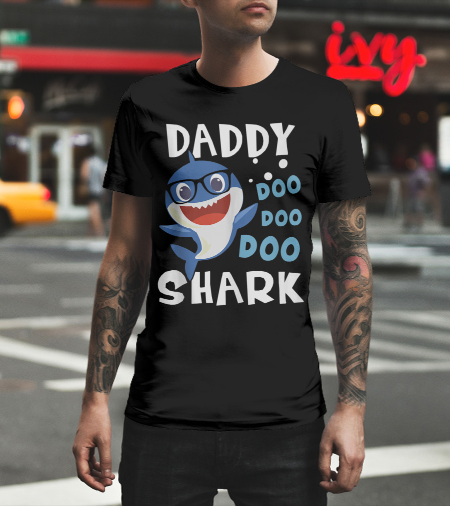 Daddy Shark Doo Doo Doo Funny Baby Mommy T-Shirt