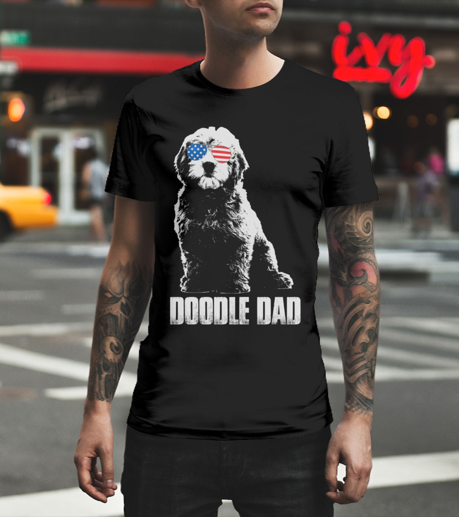 Doodle Dad Goldendoodle Vintage Patriotic American Flag Sunglasses T-Shirt
