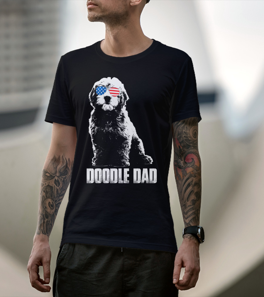 Doodle Dad Goldendoodle Vintage Patriotic American Flag Sunglasses T-Shirt
