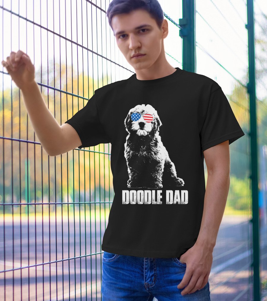 Doodle Dad Goldendoodle Vintage Patriotic American Flag Sunglasses T-Shirt