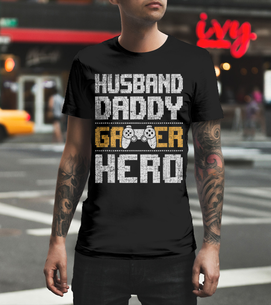 Husband Daddy Gamer Hero With Gaming Controller T-Shirt