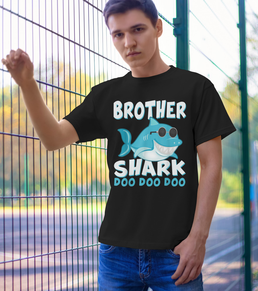 Brother Shark Doo Doo Doo Retro Vintage Father's Day T-Shirt