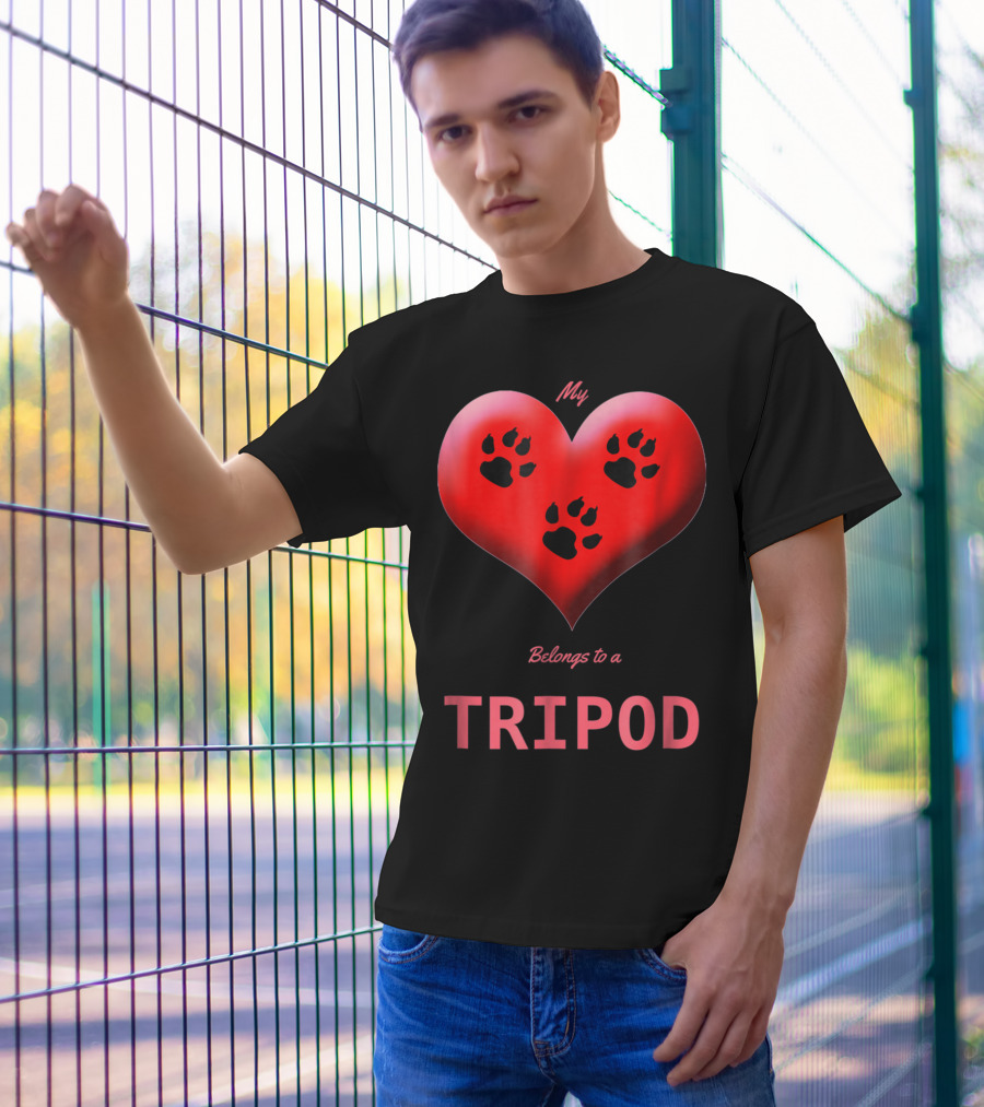 My Heart Belongs To A Tripod Dog 3 Legged Dog Cat Lovers T-Shirt