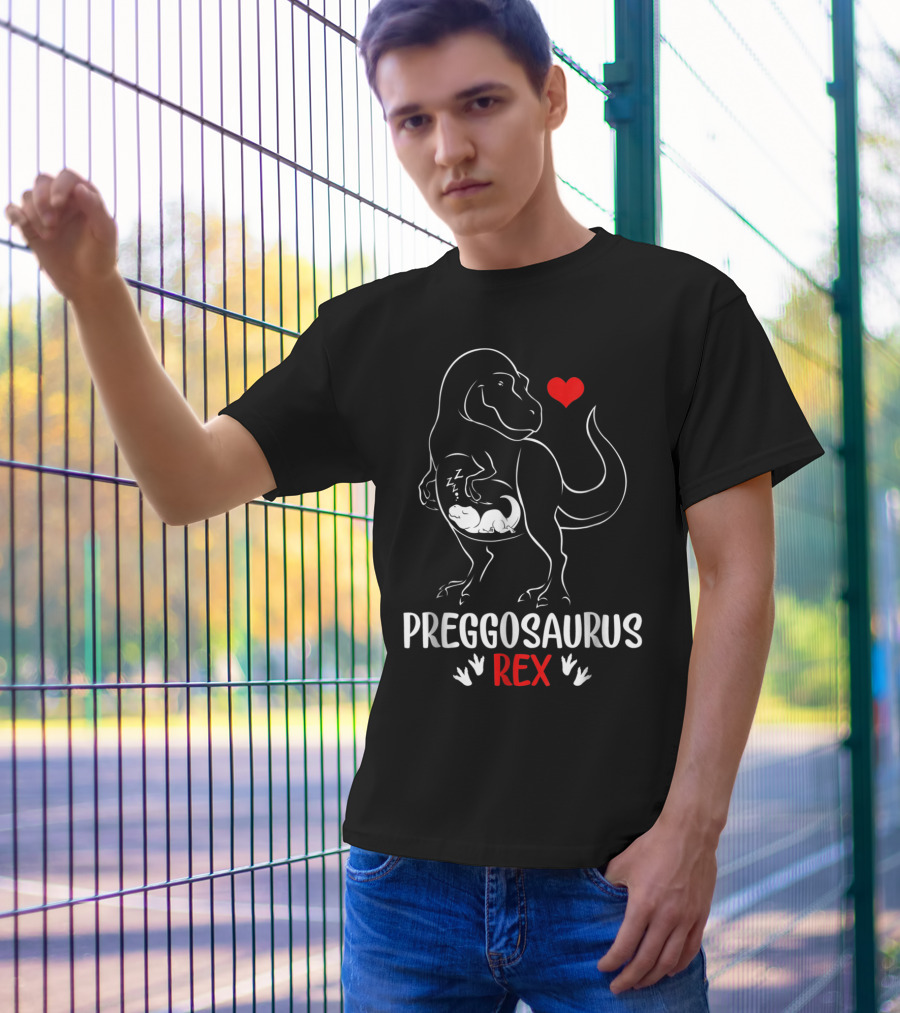 Pregosaurus Rex Heart Pregnant Mom Dinosaur With Baby T-Shirt