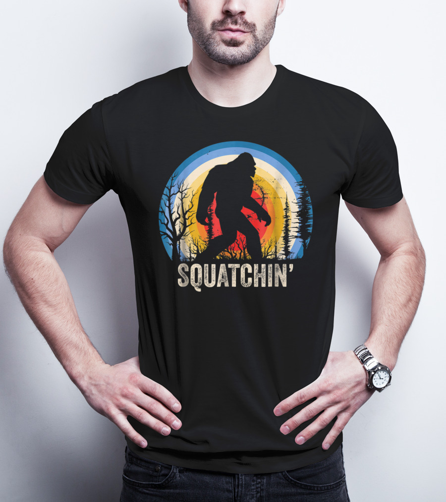 Squatchin Sasquatch Lover Vintage Sunset T-Shirt
