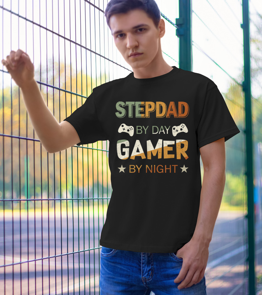 Stepdad By Day Gamer By Night Game Controller Stars T-Shirt