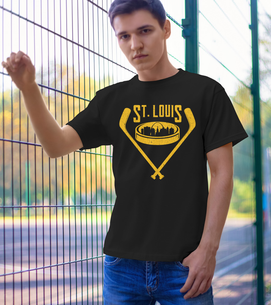 St Louis Missouri Skyline Vintage Hockey T-Shirt