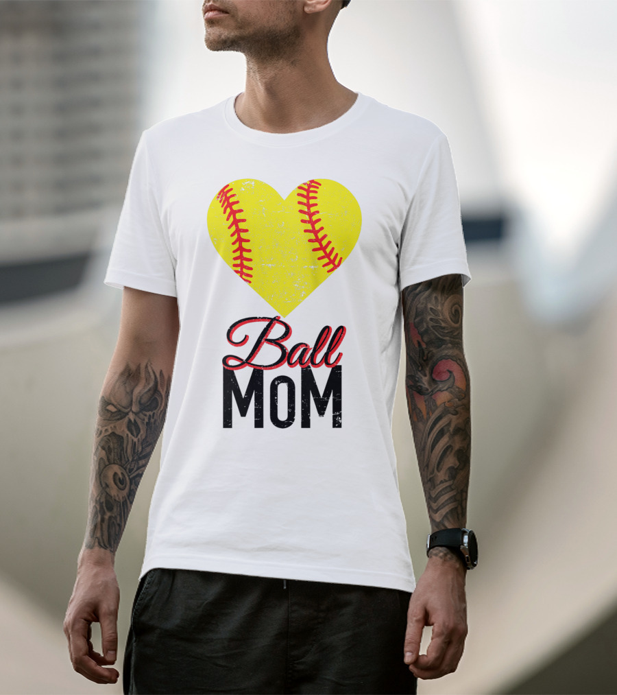 Love Ball Mom Heart Baseball Softball Graph T-Shirt