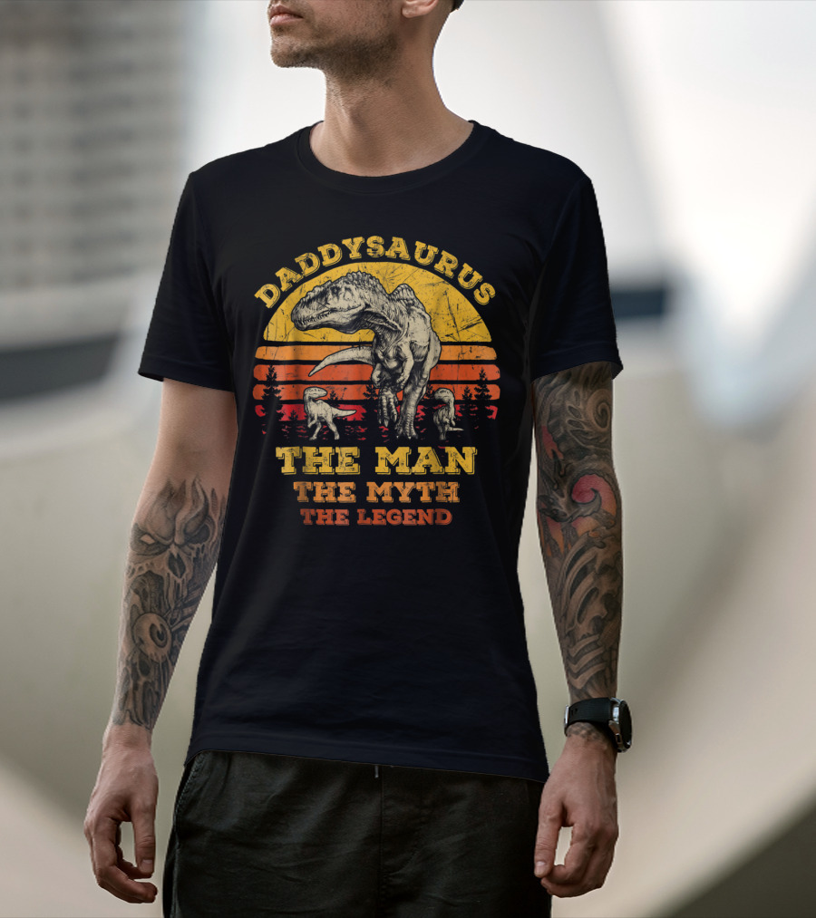 Daddysaurus The Man The Myth The Legend Dinosaur Silhouette Retro Sunset T-Shirt