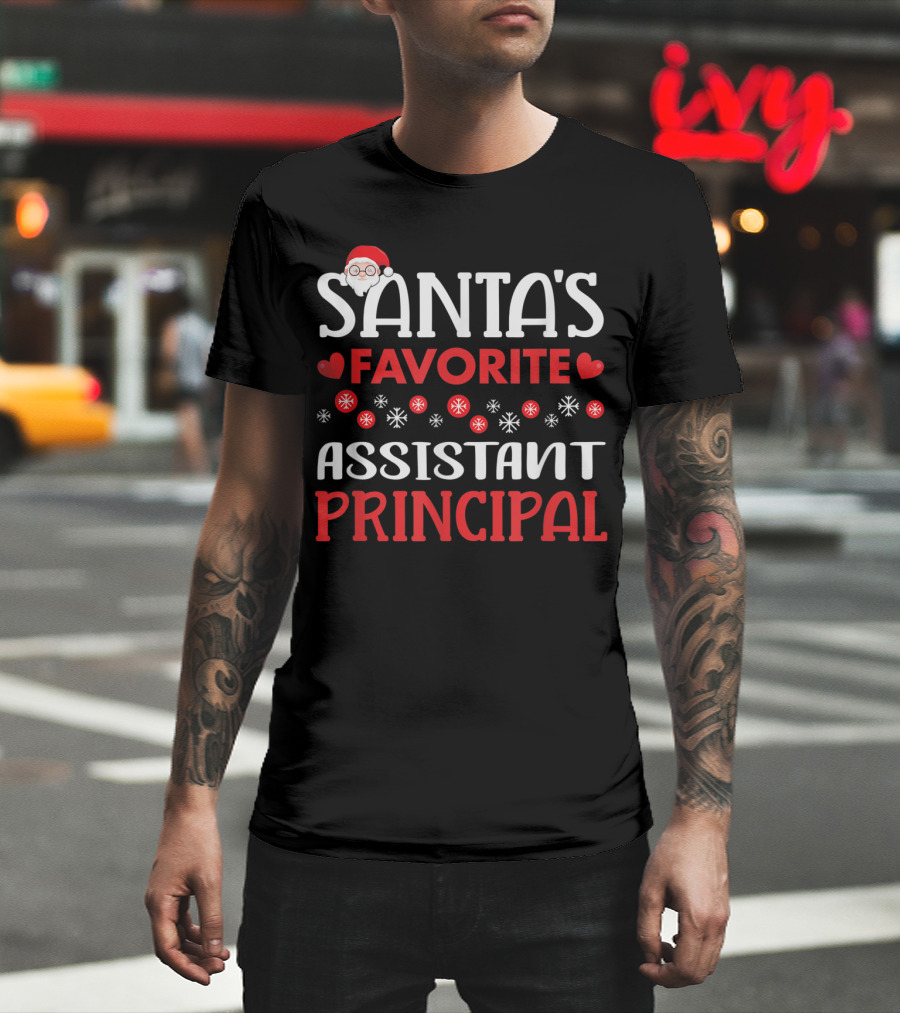 Santa's Favorite Assistant Principal Christmas Snowflake Hearts T-Shirt