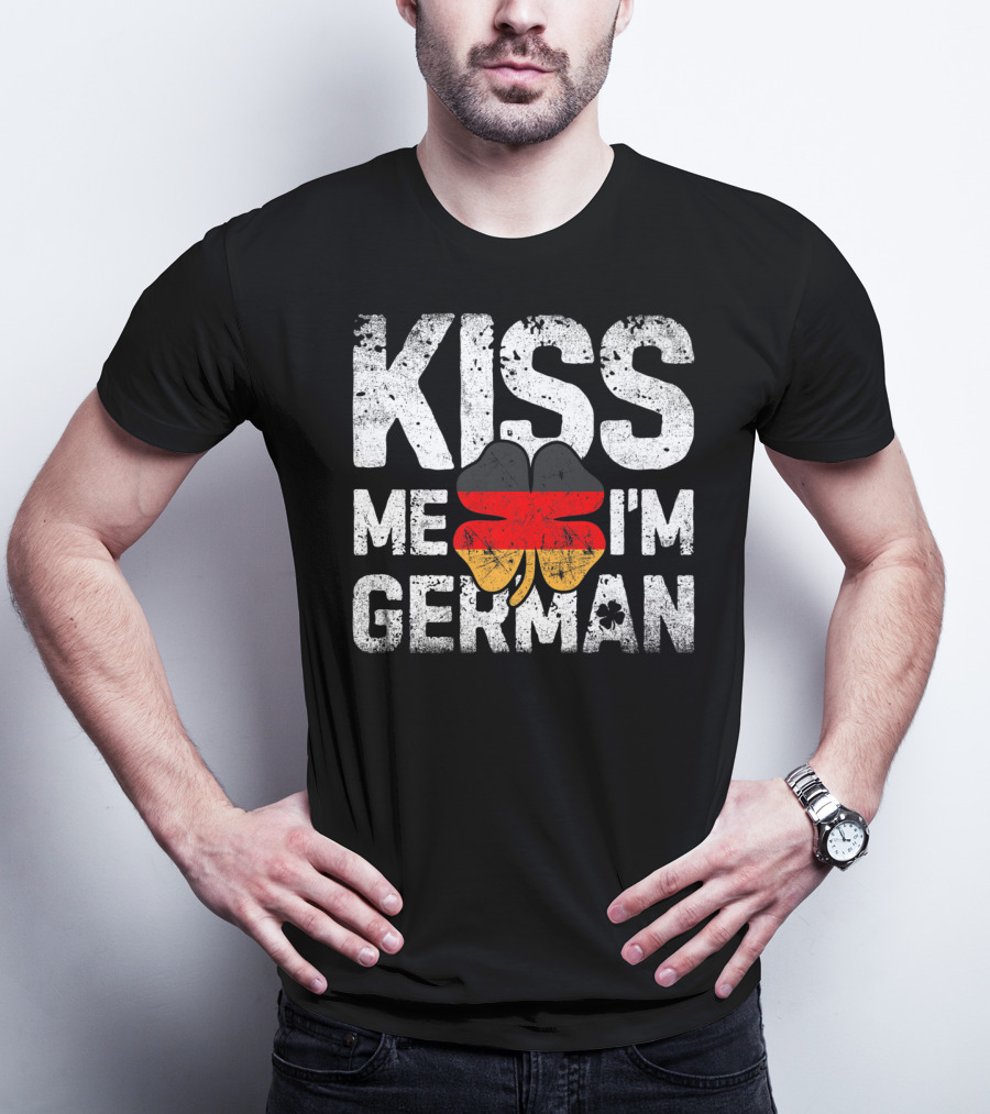 Kiss Me I'm German Germany St Patricks Day Shamrock T-Shirt