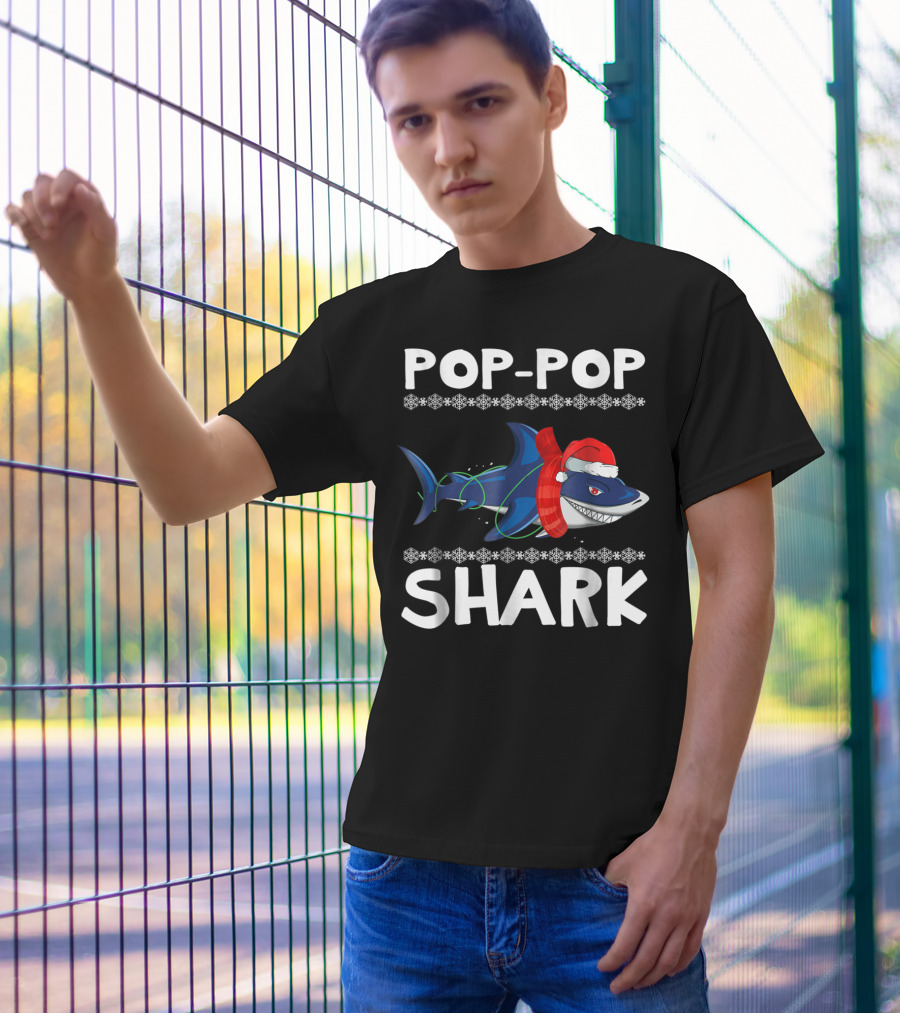 Pop-Pop Shark Santa Hat Christmas Family T-Shirt