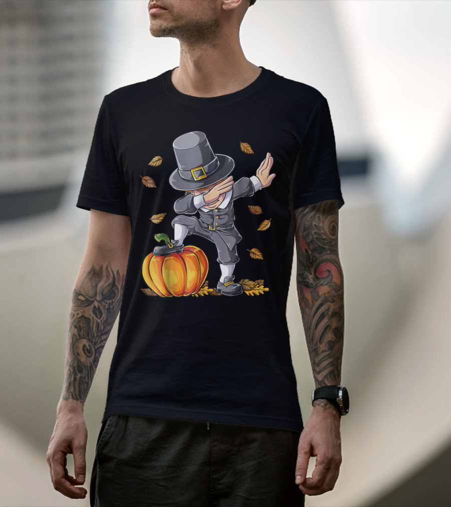 Thanksgiving Pilgrim Dabbing Kid With Pumpkin And Autumn Leaves T-Shirt
