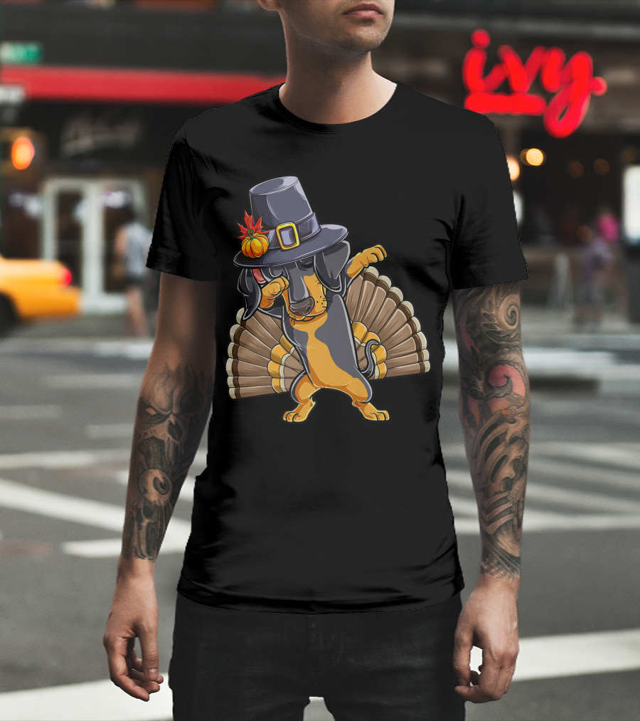 Thanksgiving Dabbing Dachshund Pilgrim Hat Turkey Tail T-Shirt