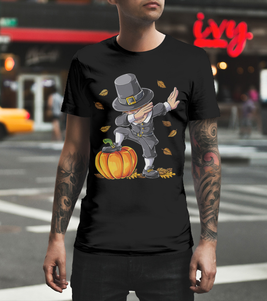 Thanksgiving Dabbing Pilgrim Boy Pumpkin Autumn Leaves T-Shirt