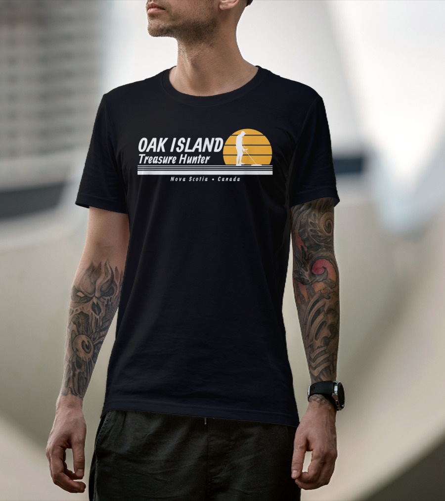 Oak Island Treasure Hunter Nova Scotia Canada Metal Detector Sunset T-Shirt