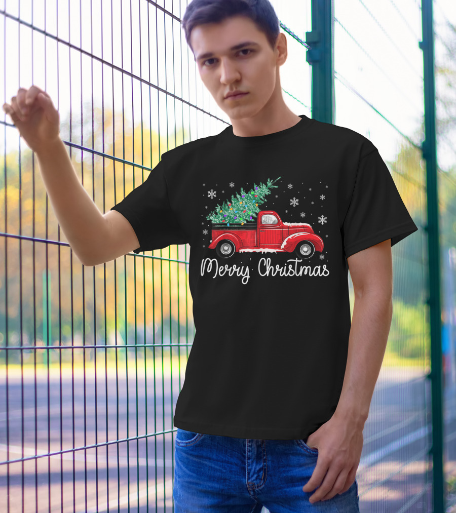 Vintage Red Truck With Christmas Tree And Merry Christmas Snowflakes T-Shirt