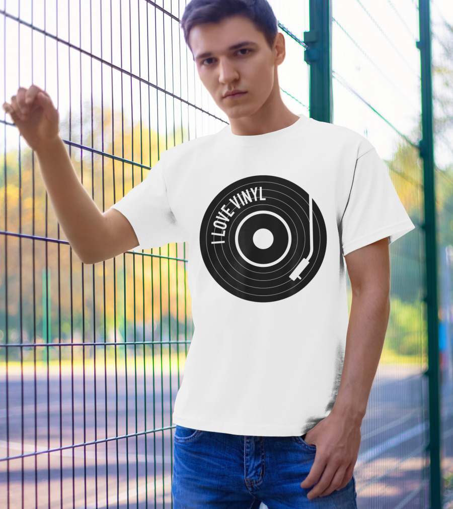 I Love Vinyl Record Player Vintage Music Enthusiast T-Shirt