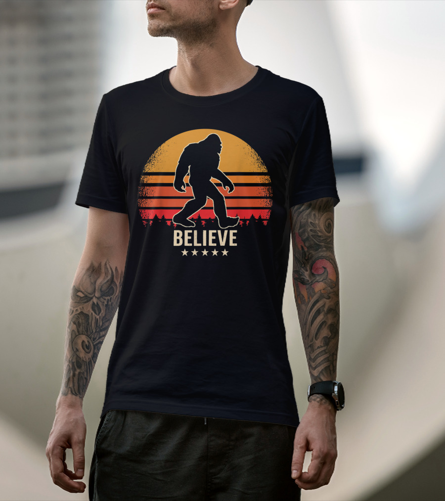 Believe Sunset Bigfoot Silhouette Retro Stars Forest T-Shirt