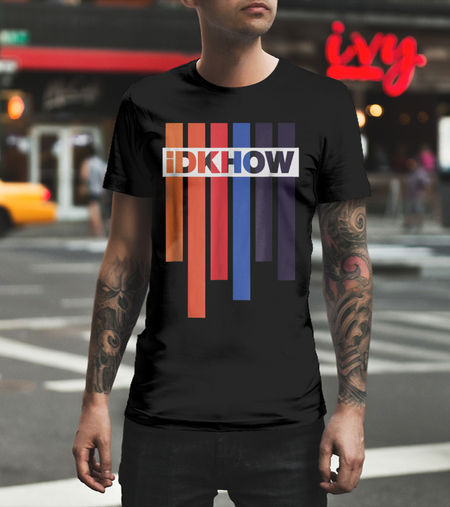 Barras De Color IDKHOW Letras Con Fondo Negro Y Blanco T-Shirt