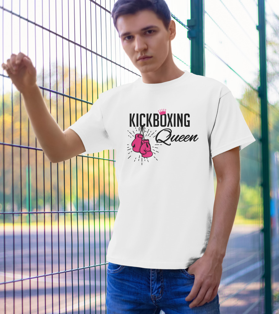 KICKBOXING QUEEN Pink Gloves And Crown T-Shirt